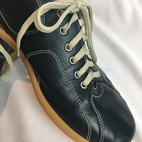 Bata Flexible | Shoes | Bata Flexible Womens Shoe Size 7 Navy Italy ...